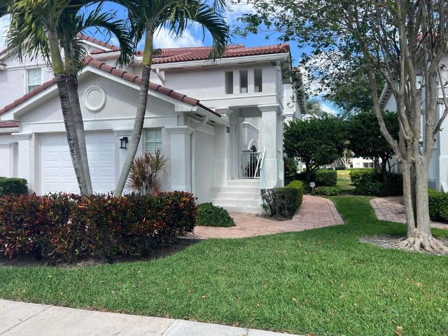 Luxury apartment complex for rent in Wellington, United States