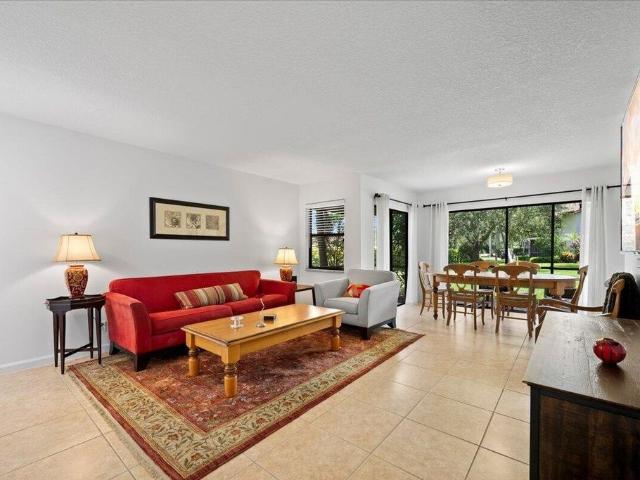 Luxury apartment complex for rent in Wellington, United States