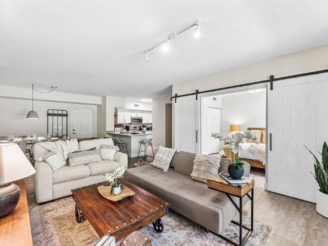 Luxury apartment complex for rent in Wellington, United States