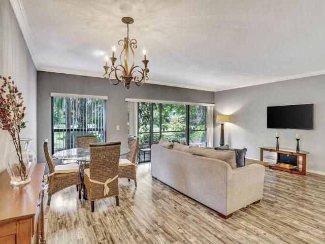 Luxury apartment complex for rent in Wellington, Florida