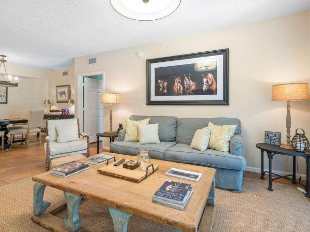 Luxury apartment complex for rent in Wellington, Florida