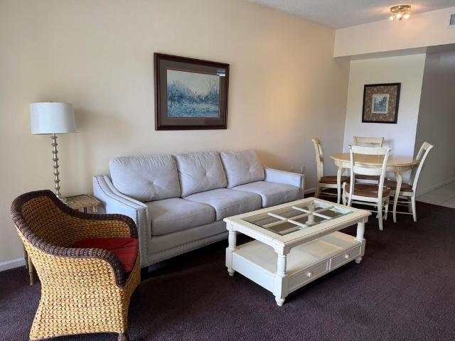 Luxury apartment complex for rent in Wellington, Florida