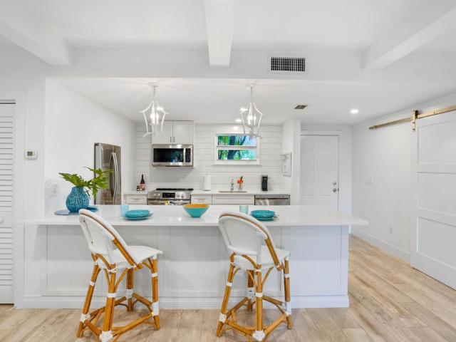 Luxury apartment complex for rent in Wellington, Florida