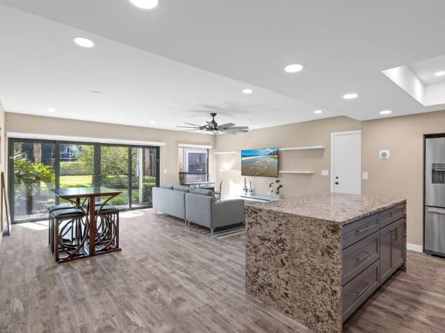 Luxury apartment complex for rent in Wellington, Florida
