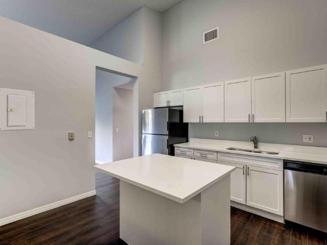 Luxury apartment complex for rent in West Palm Beach, Florida