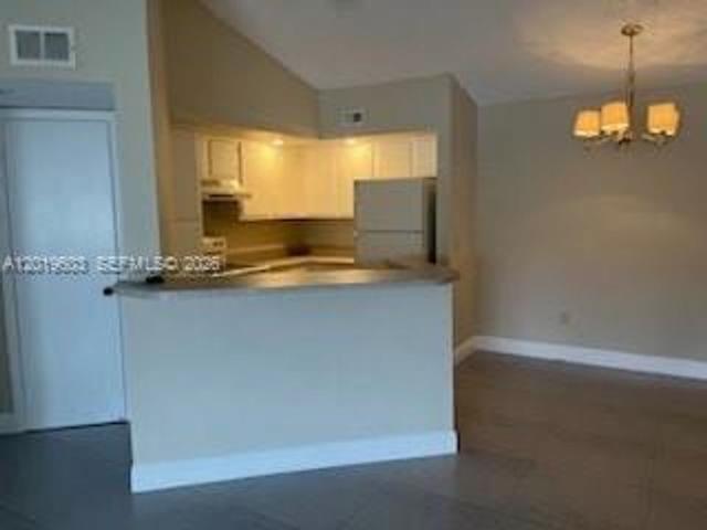 Luxury apartment complex for rent in West Palm Beach, Florida