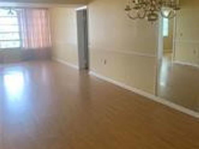 Luxury apartment complex for rent in West Palm Beach, Florida