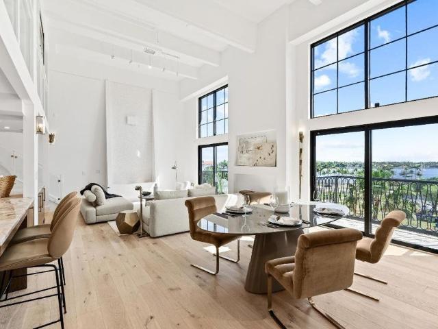 Luxury apartment complex for rent in West Palm Beach, Florida
