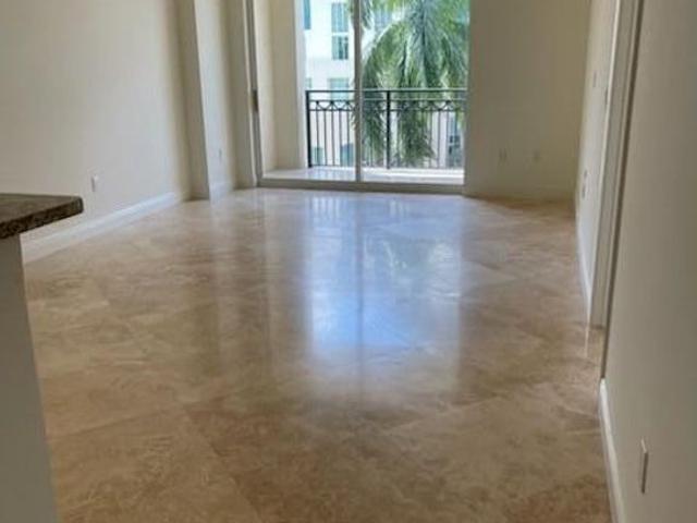 Luxury apartment complex for rent in West Palm Beach, Florida