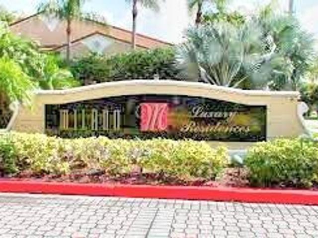 Luxury apartment complex for rent in West Palm Beach, Florida