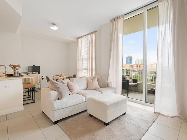 Luxury apartment complex for rent in West Palm Beach, Florida