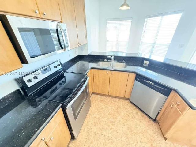 Luxury apartment complex for rent in West Palm Beach, Florida