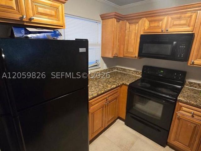 Luxury apartment complex for rent in West Palm Beach, Florida