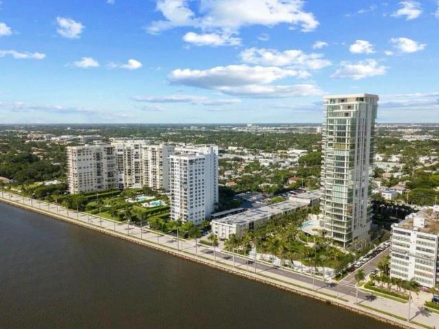 Luxury apartment complex for rent in West Palm Beach, Florida