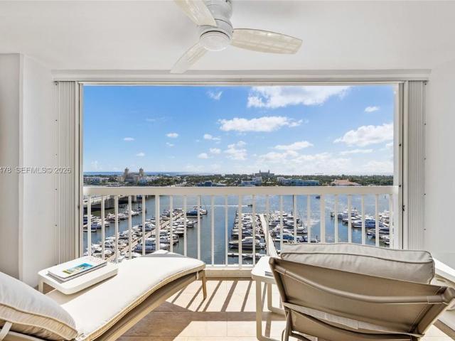 Luxury apartment complex for rent in West Palm Beach, Florida