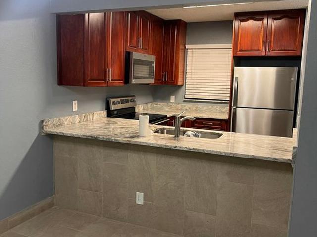 Luxury apartment complex for rent in West Palm Beach, Florida