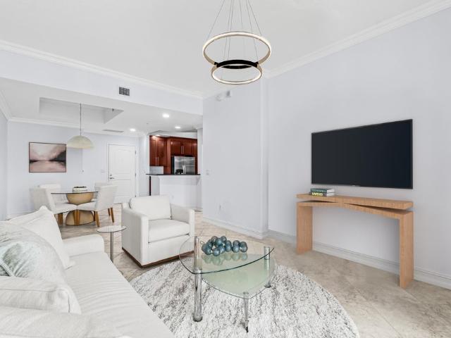 Luxury apartment complex for rent in West Palm Beach, Florida