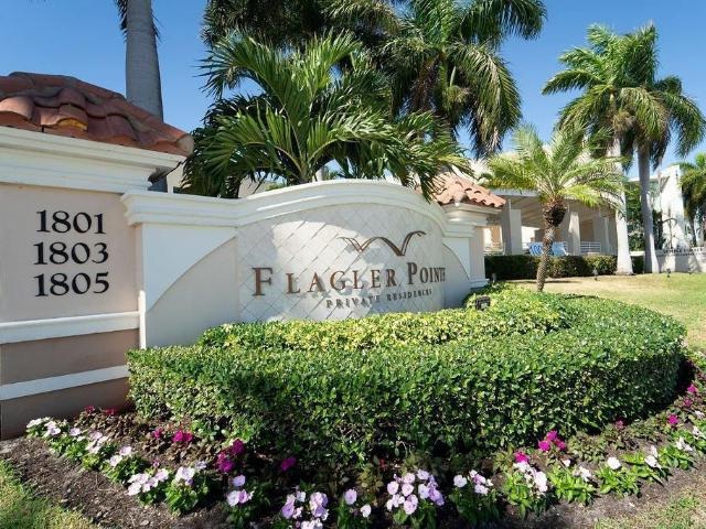 Luxury apartment complex for rent in West Palm Beach, Florida