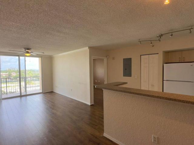 Luxury apartment complex for rent in West Palm Beach, Florida