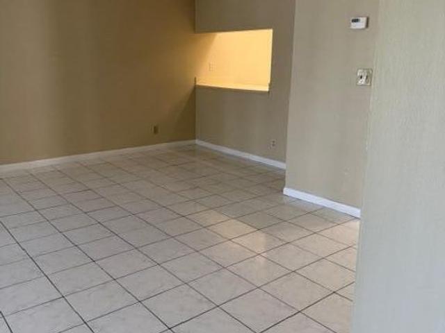 Luxury apartment complex for rent in West Palm Beach, Florida