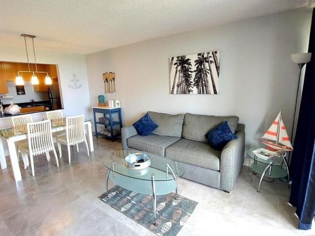 Luxury apartment complex for rent in West Palm Beach, Florida