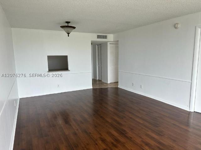 Luxury apartment complex for rent in West Palm Beach, Florida