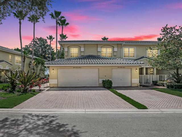 Luxury apartment complex for rent in West Palm Beach, Florida