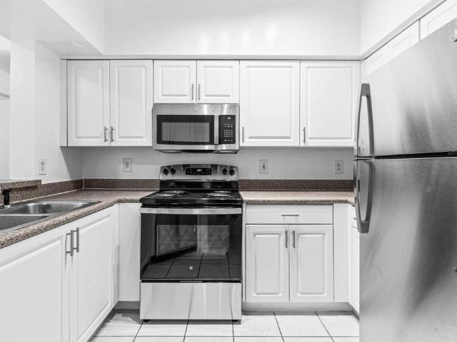 Luxury apartment complex for rent in West Palm Beach, Florida