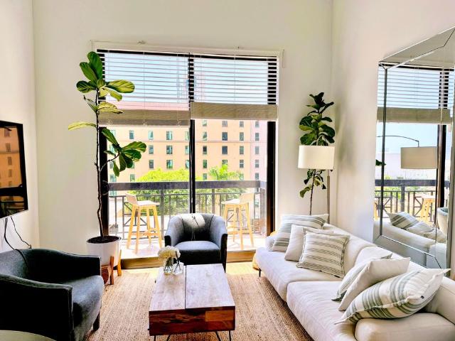 Luxury apartment complex for rent in West Palm Beach, Florida