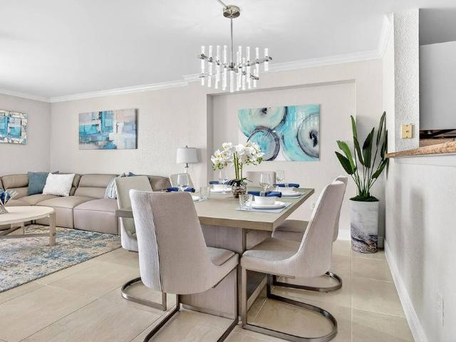 Luxury apartment complex for rent in West Palm Beach, Florida