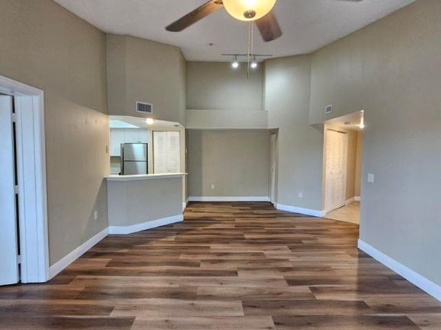Luxury apartment complex for rent in West Palm Beach, Florida