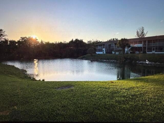 Luxury apartment complex for rent in West Palm Beach, United States