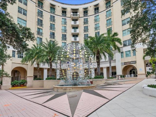 Luxury apartment complex for rent in West Palm Beach, United States
