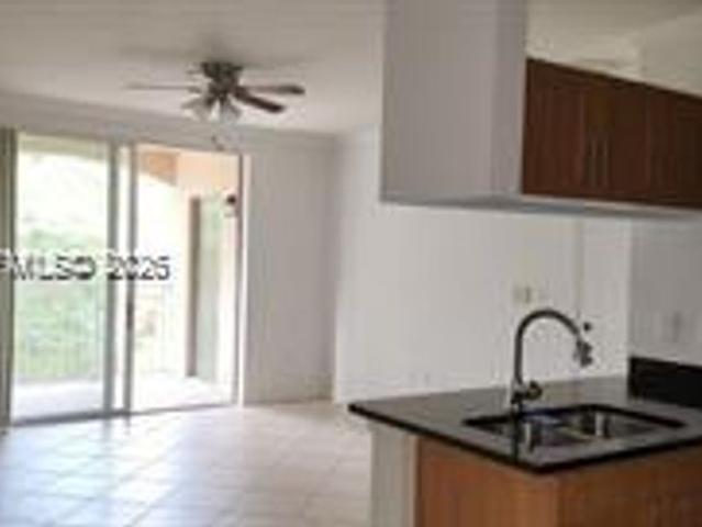 Luxury apartment complex for rent in West Palm Beach, United States