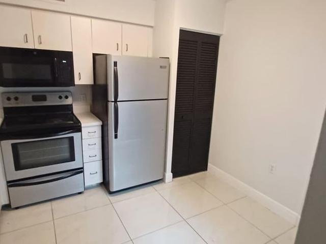 Luxury apartment complex for rent in West Palm Beach, United States