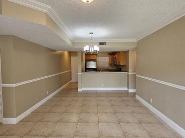 Luxury apartment complex for rent in West Palm Beach, United States