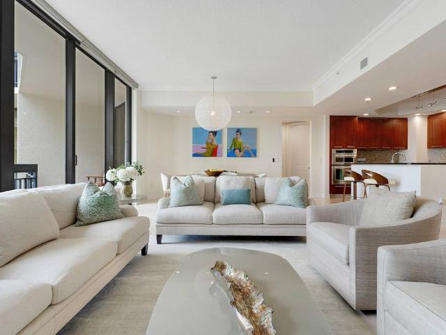 Luxury apartment complex for rent in West Palm Beach, United States