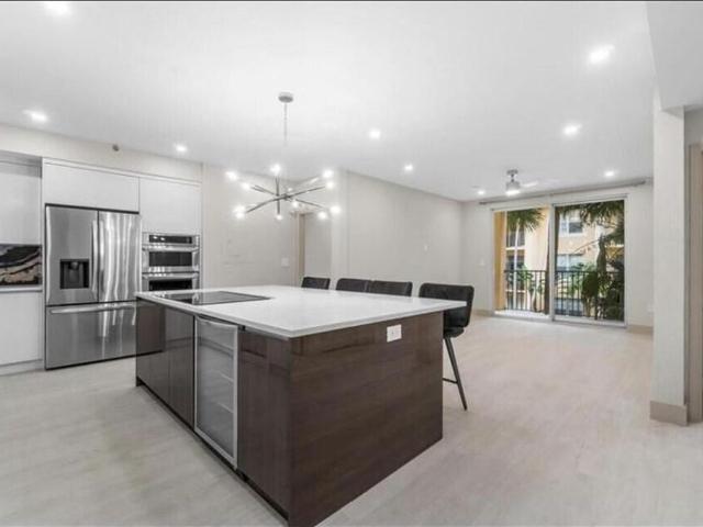Luxury apartment complex for rent in West Palm Beach, United States