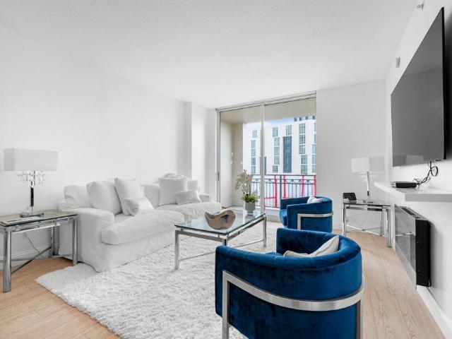 Luxury apartment complex for rent in West Palm Beach, United States