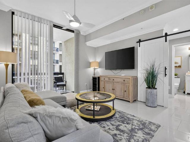 Luxury apartment complex for rent in West Palm Beach, United States