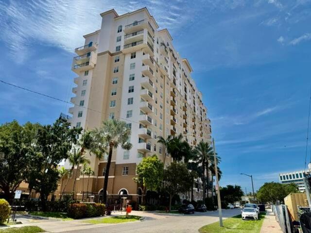 Luxury apartment complex for rent in West Palm Beach, United States