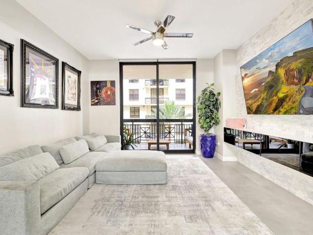 Luxury apartment complex for rent in West Palm Beach, United States