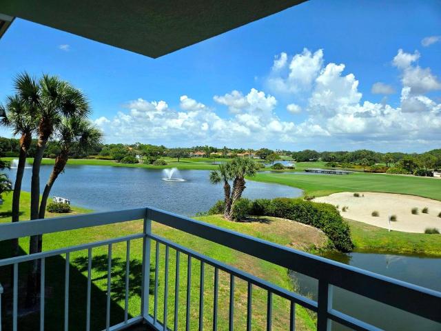 Luxury apartment complex for rent in West Palm Beach, United States