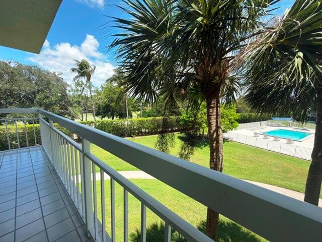 Luxury apartment complex for rent in West Palm Beach, United States