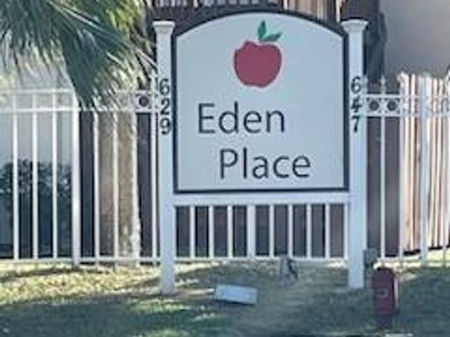 Luxury apartment complex for rent in West Palm Beach, United States