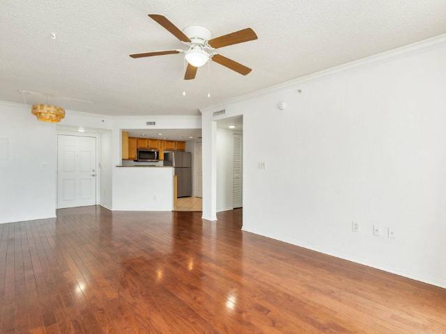 Luxury apartment complex for rent in West Palm Beach, United States
