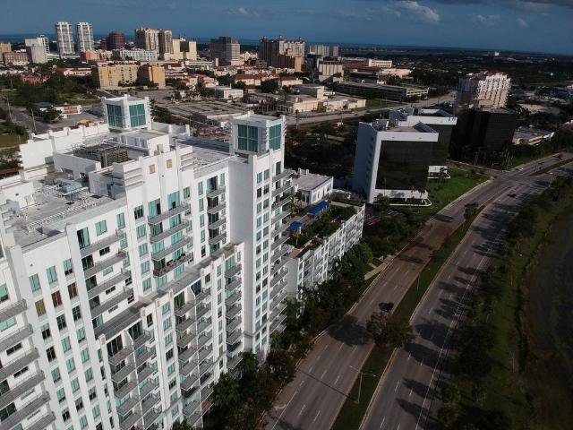 Luxury apartment complex for rent in West Palm Beach, United States