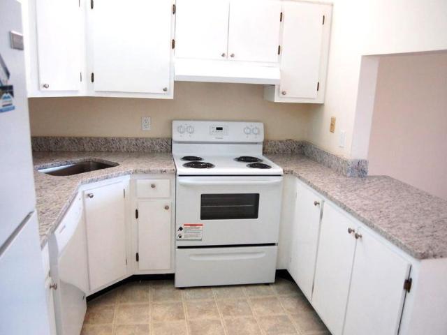 Luxury apartment complex for rent in West Palm Beach, Florida