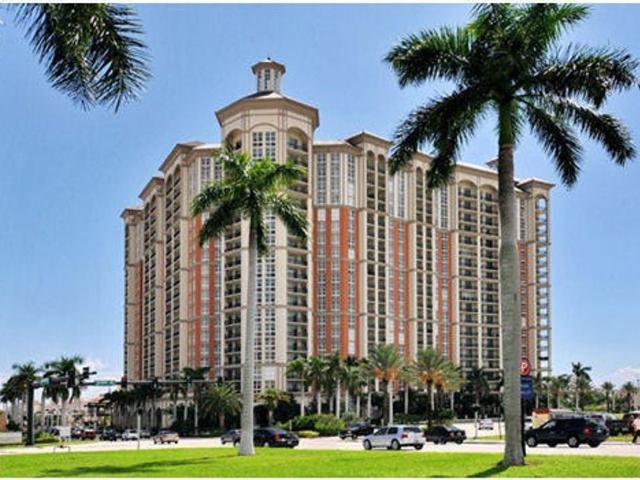 Luxury apartment complex for rent in West Palm Beach, United States