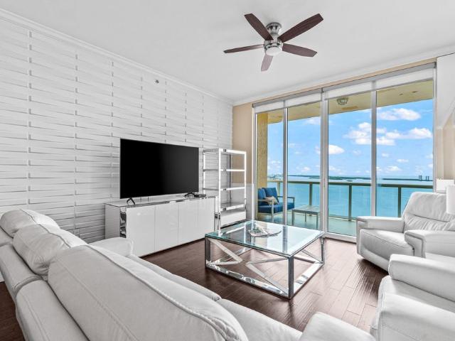Luxury apartment complex for rent in West Palm Beach, United States